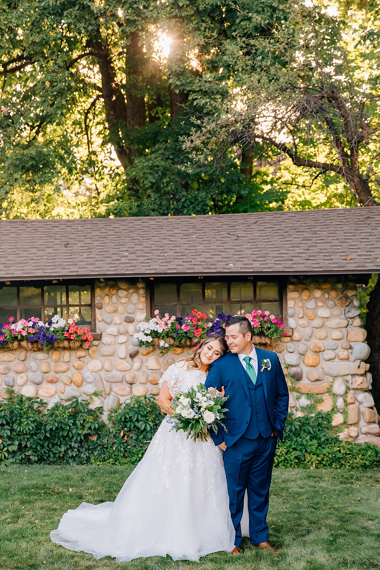 Logan Temple Wedding - jenniegrange.com